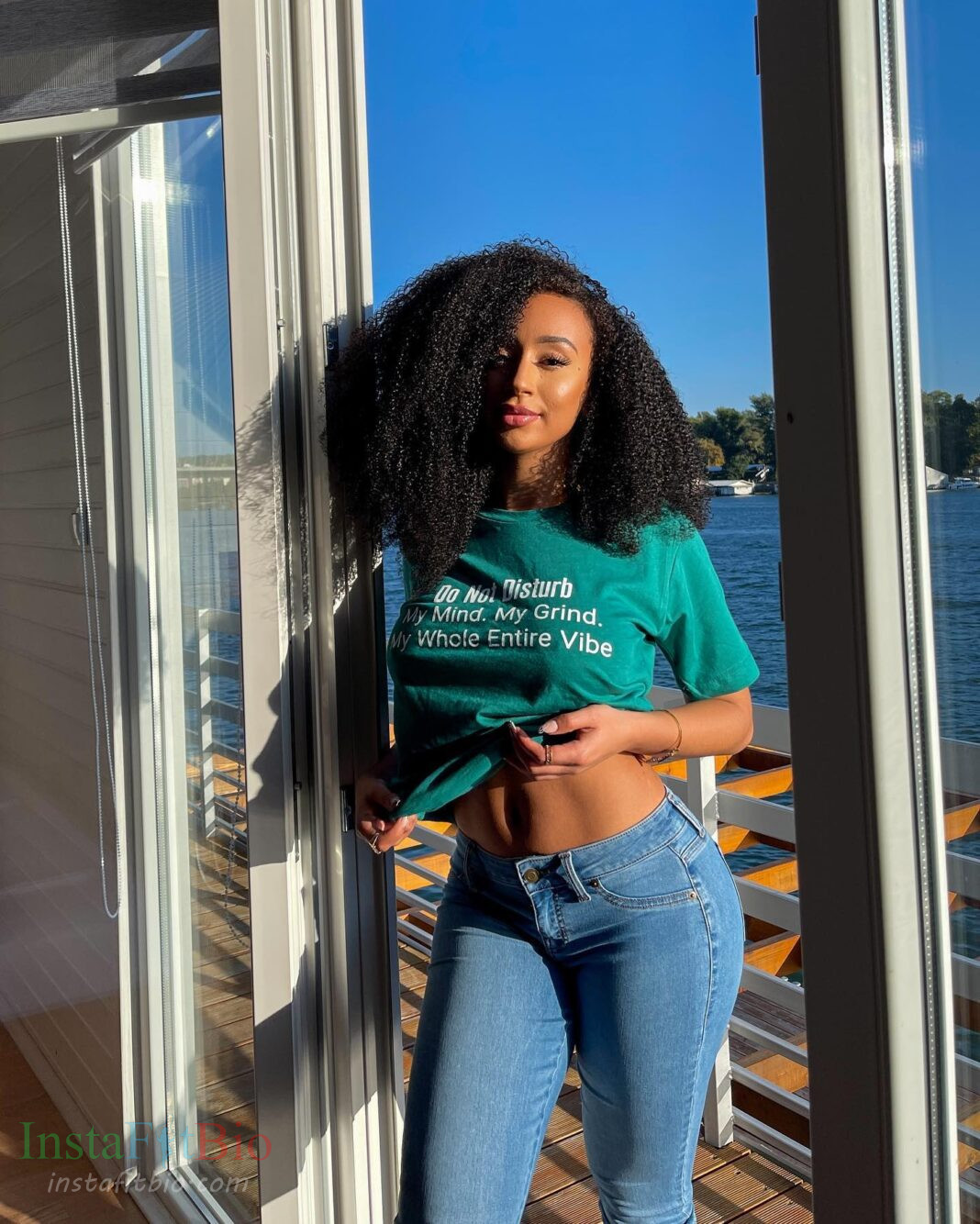 Caro Viee - Bio, Age, Height | Models Biography