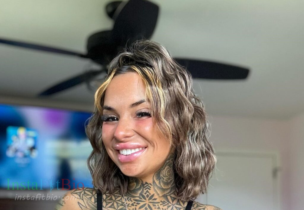 Hannah Jade - Bio, Age, Height | Models Biography