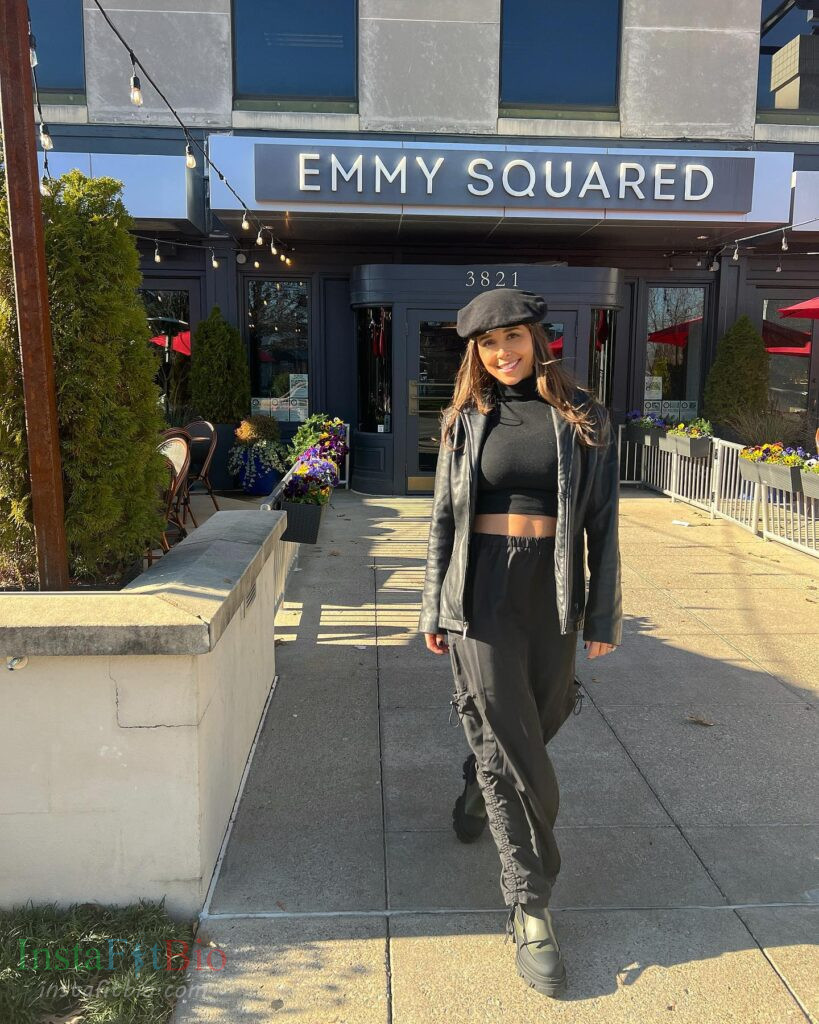 Tianna Gregory Cook - Bio, Age, Height | Models Biography