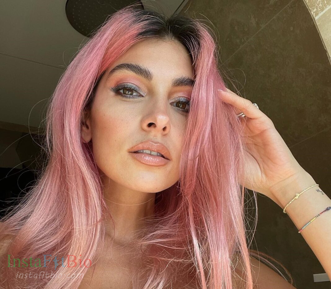 Anna Nooshin - Bio, Age, Height | Models Biography