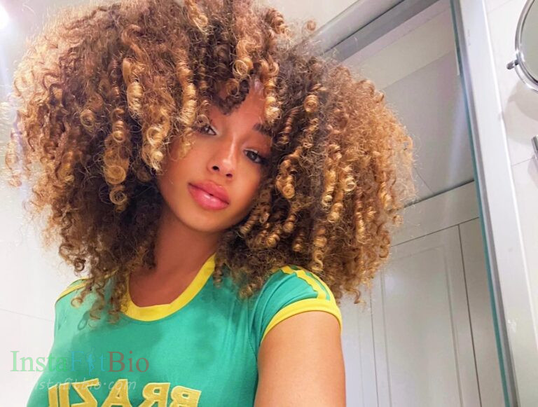 Dana Curly - Bio, Age, Height | Models Biography