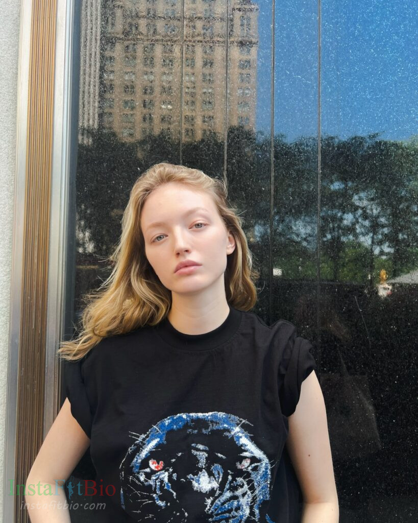 Kate Konlin - Bio, Age, Height | Models Biography