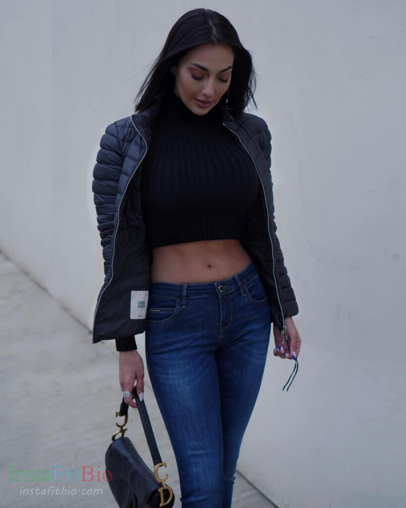 Sadaf Taherian - Bio, Age, Height | Models Biography