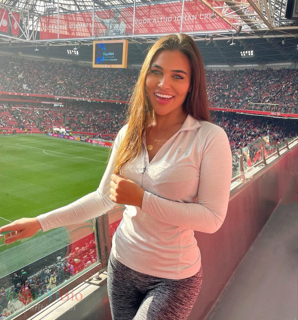 Lydia Clyma - Bio, Age, Height | Models Biography