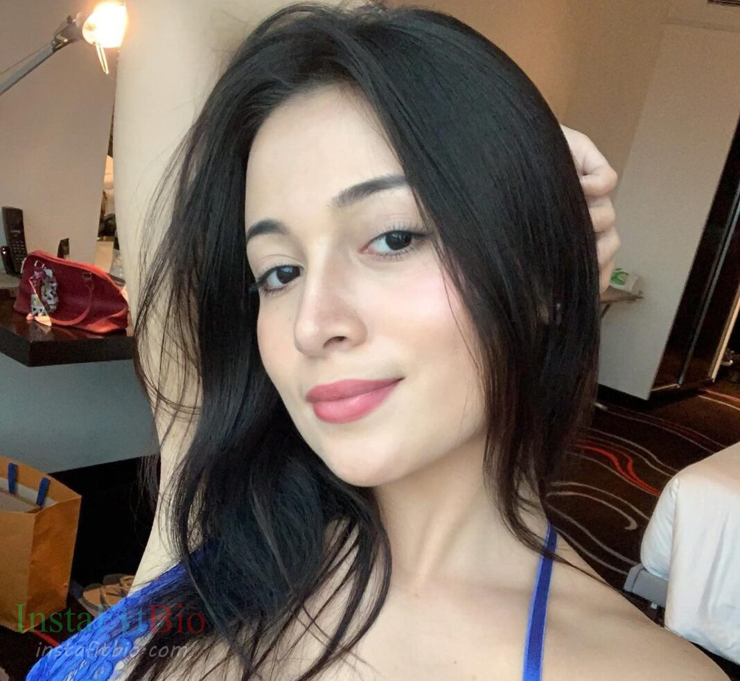 Pandorakaaki - Bio, Age, Height | Models Biography