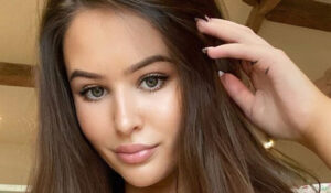 Simone Goodall - Bio, Age, Height | Models Biography