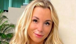 Ashley Schwartz - Bio, Age, Height | Models Biography