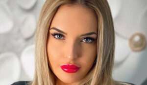 June Summers - Bio, Age, Height, Wiki | Models Biography