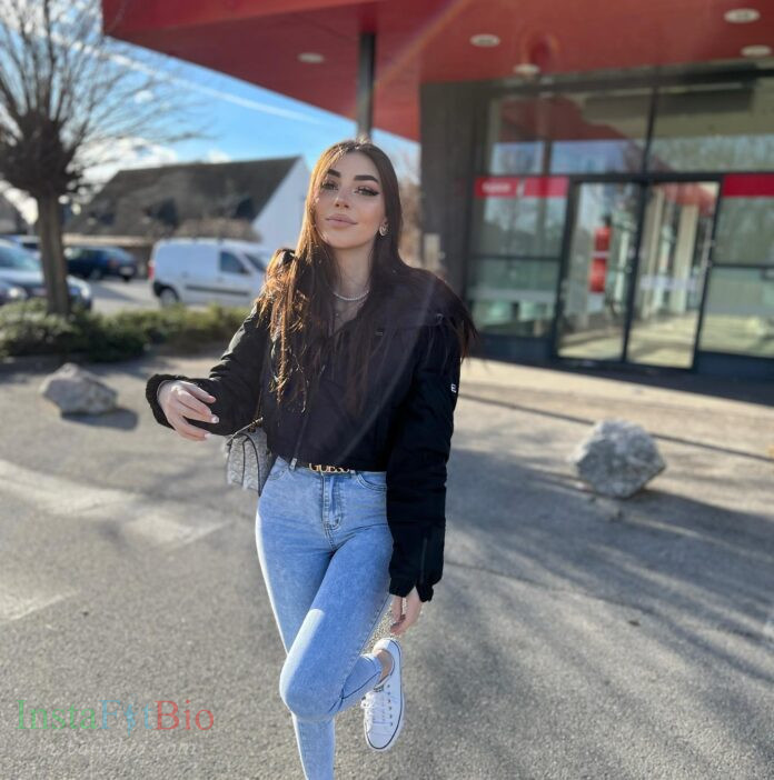 Mellow Maloni - Bio, Age, Height, Wiki | Models Biography