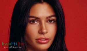 Azaria McKinnon - Models Biography