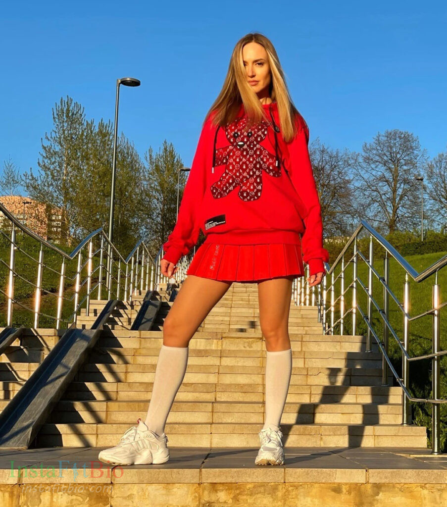 Lana Medkova - Bio, Age, Height, Wiki, 😍 | Models Biography