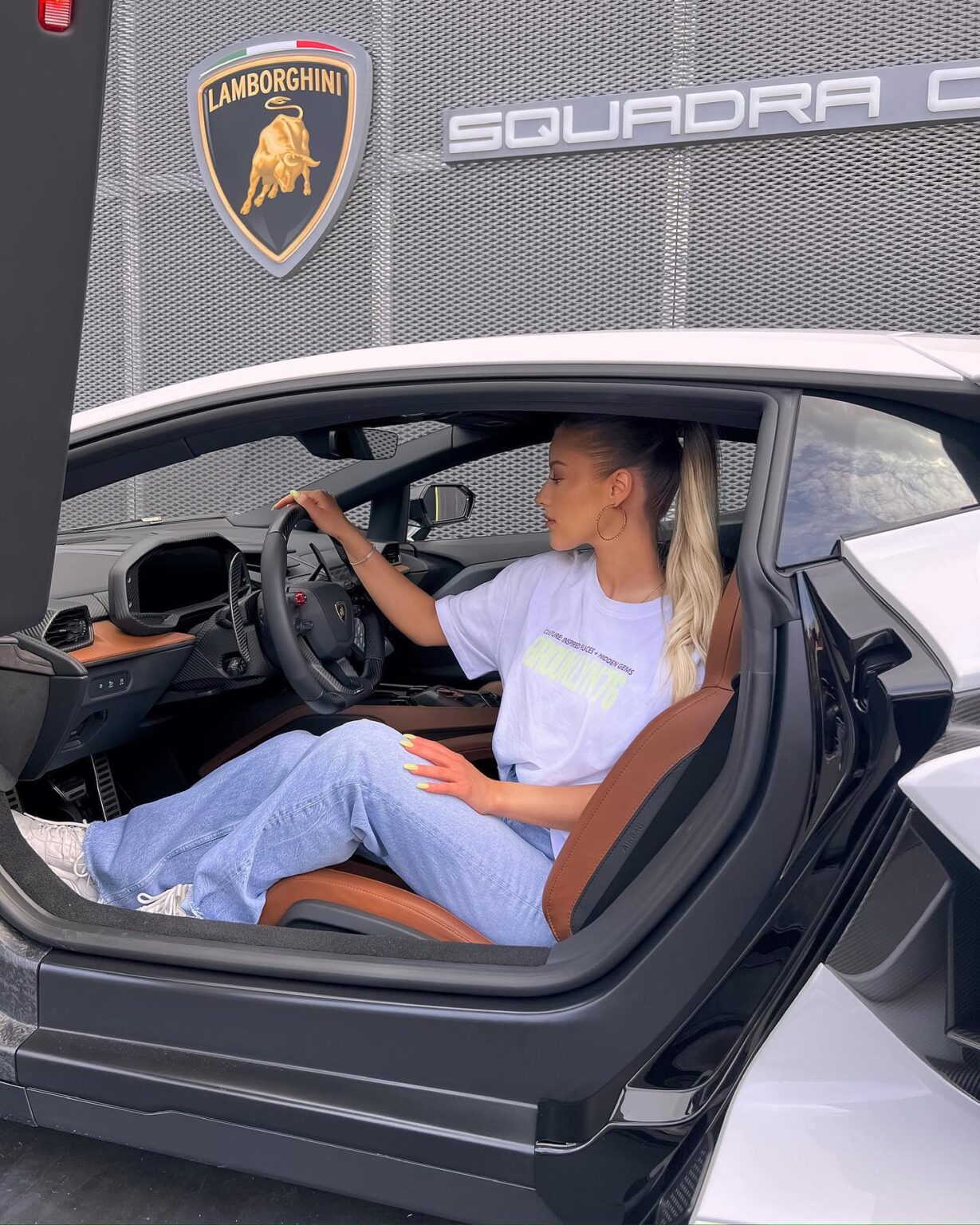 Loulu Teu - Bio, Age, Height, Wiki | Models Biography