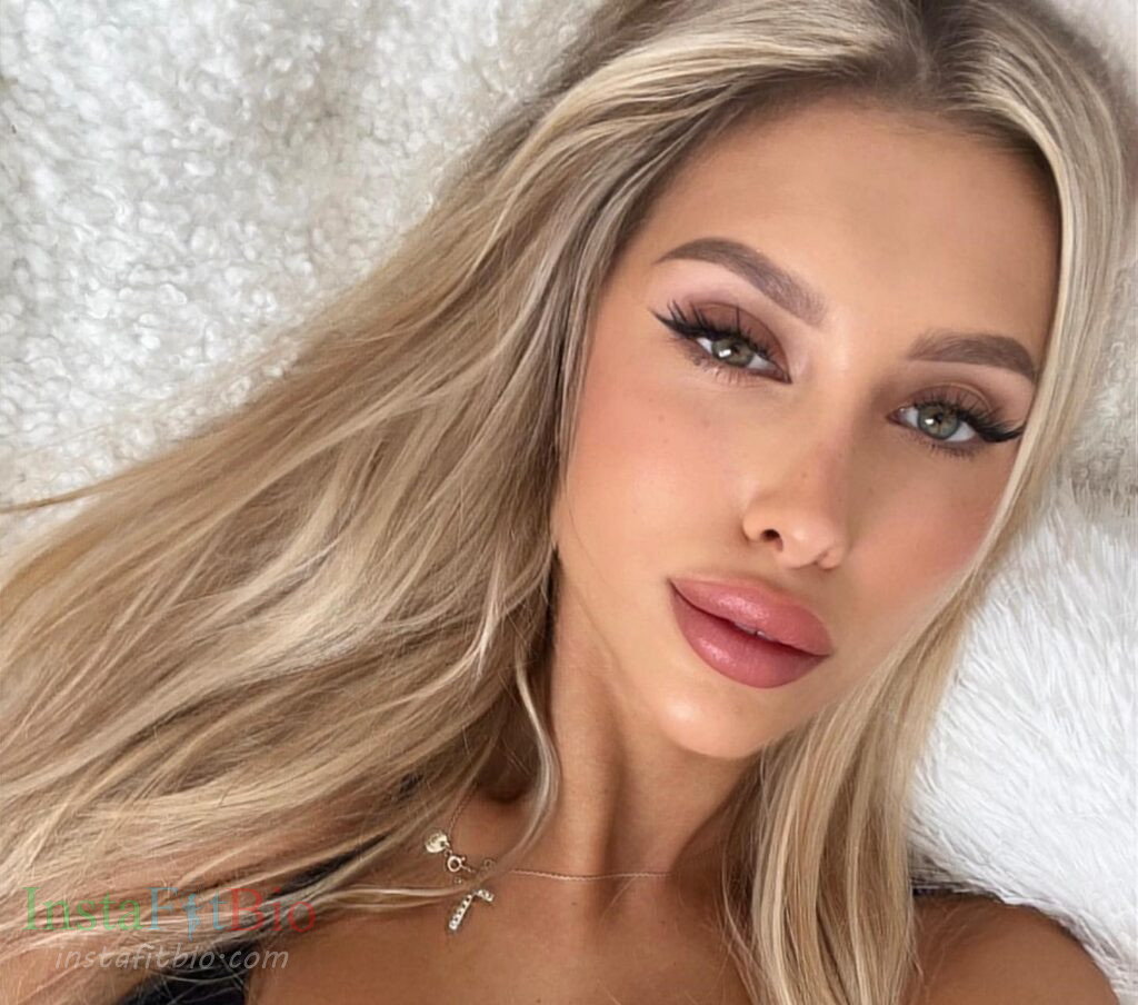 Sandra Bienek - Bio, Age, Height, Wiki | Models Biography